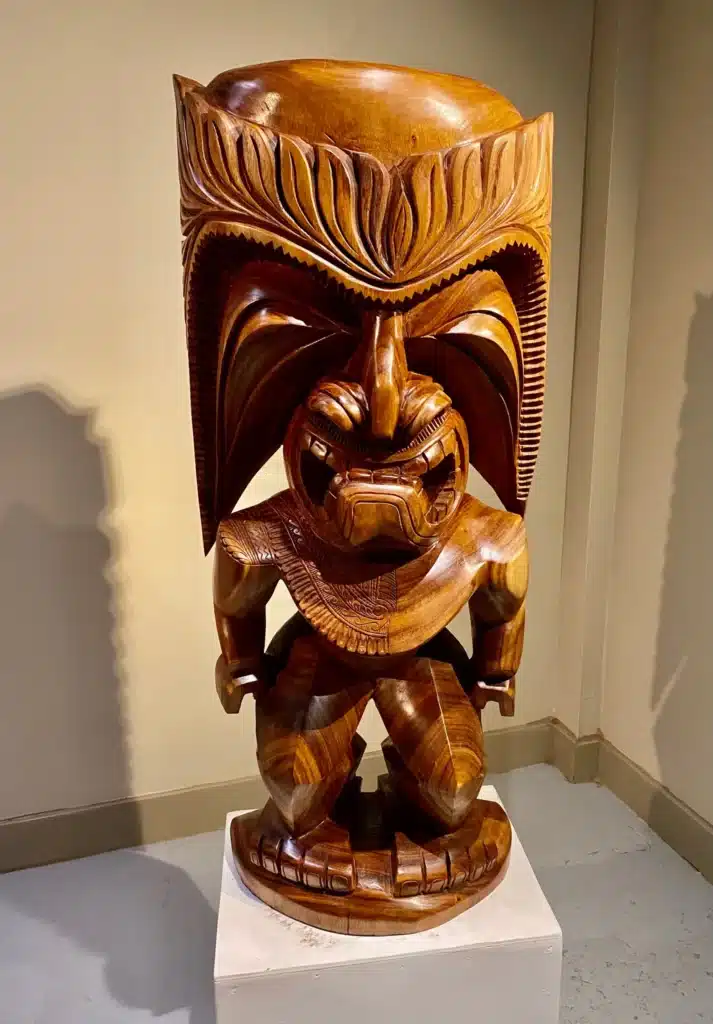 Plongée au Cœur de la Culture Tiki : De l'Art aux Cocktails Exotiques